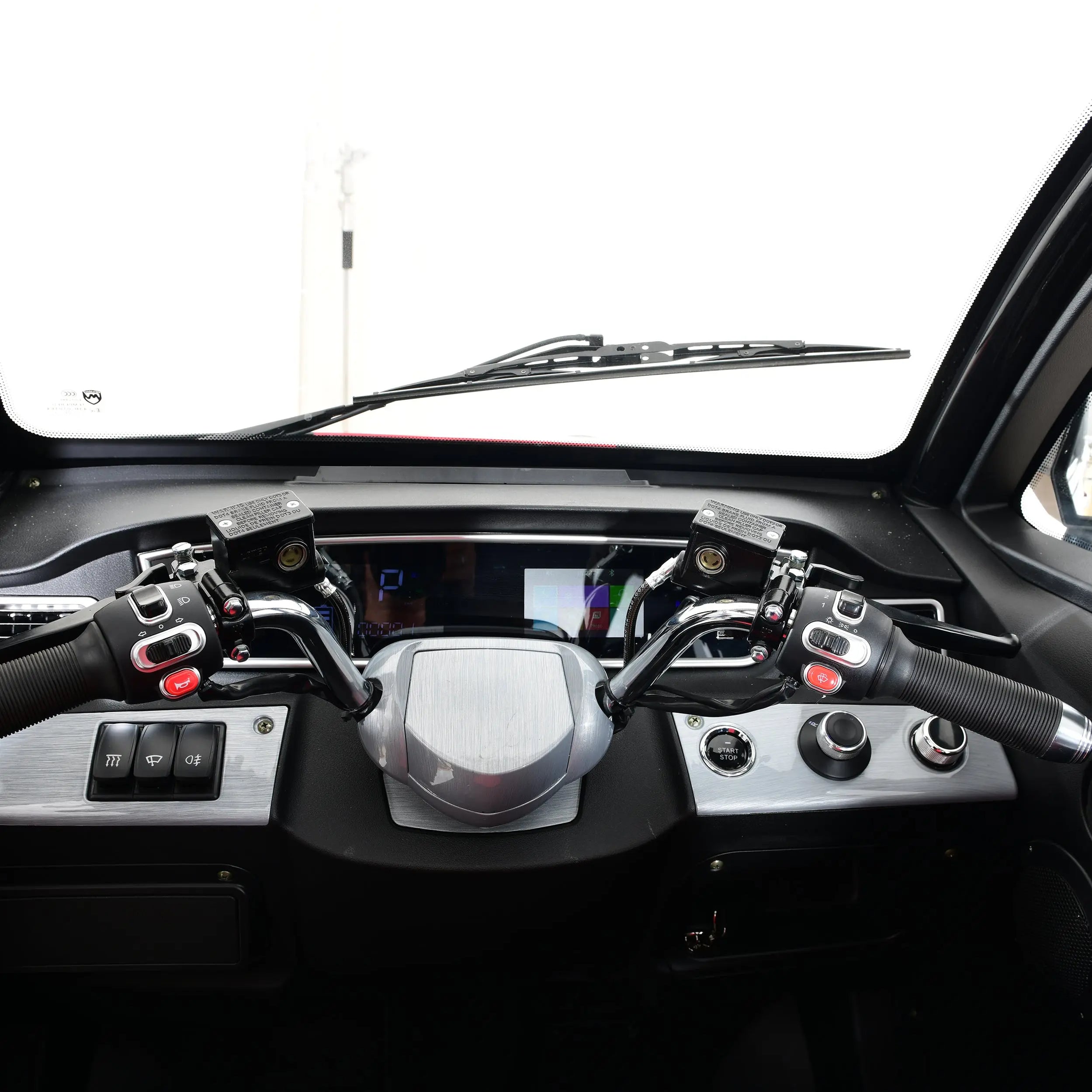 Green Transporter Q Runner Fully Enclosed Cabin Scooter - — Mobility Plex